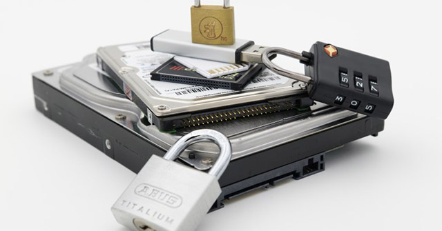 How to set the password for the hard drive from BIOS / UEFI